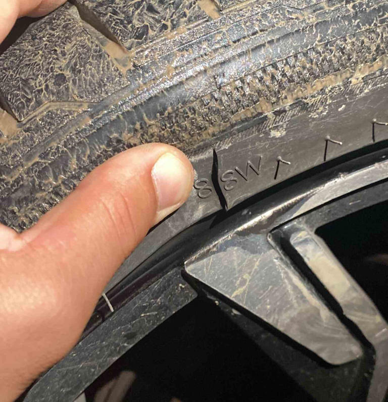 Edirne’de bozuk yollar sürücüleri mağdur ediyor