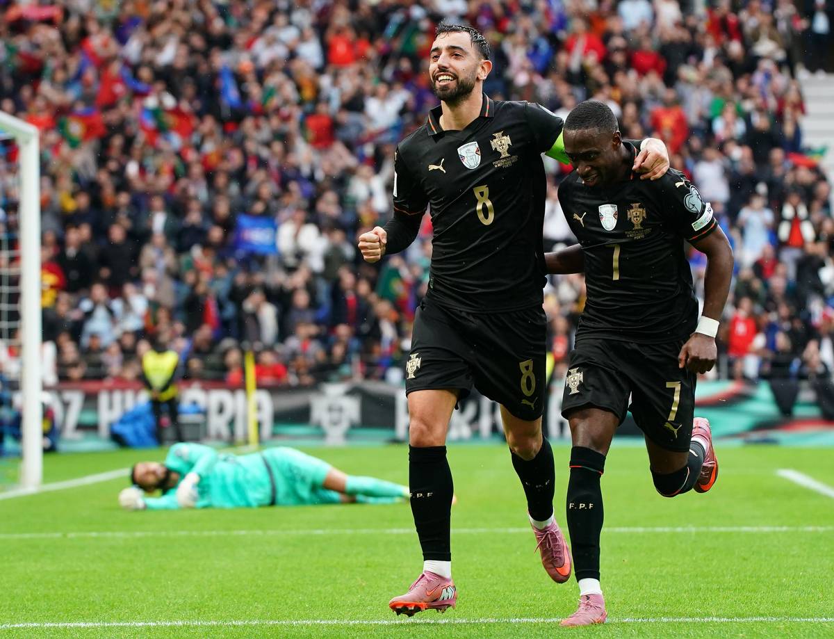 Sem Ronaldo e vestido à Eusébio, Portugal divertiu-se a golear para ...