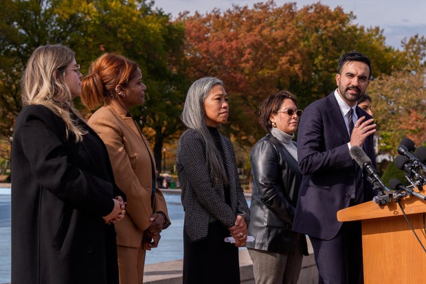 As Mayor-elect Mamdani's team takes shape, transition says about 50,000 ...