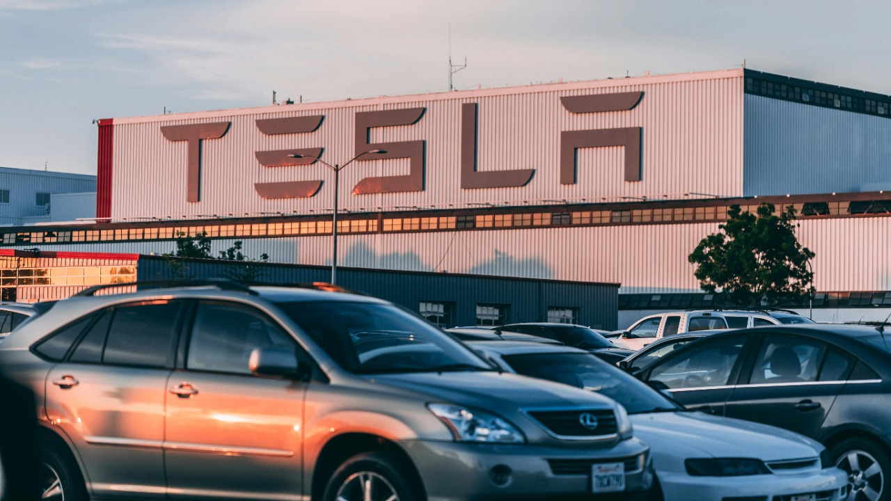 Tesla moves to strip Chinese parts from US cars amid tensions