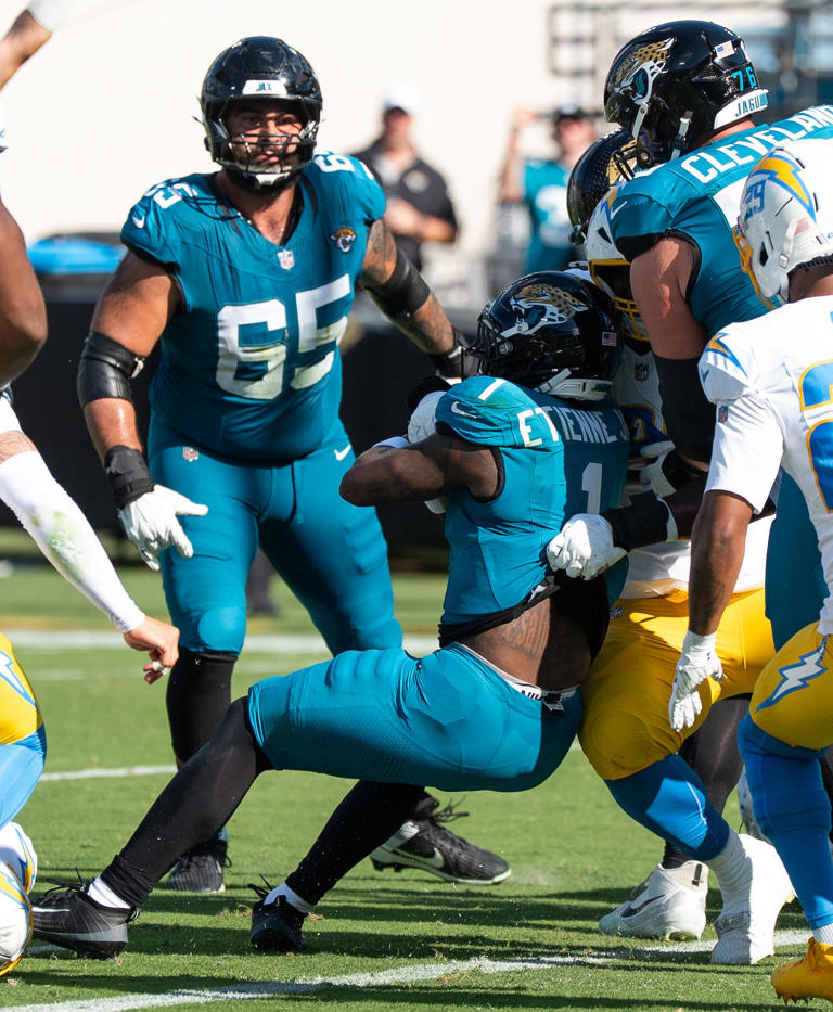 Jacksonville Jaguars' run game pounds Chargers, meaning there are more ...