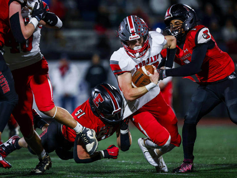 Easton football seniors took different paths to championship glory