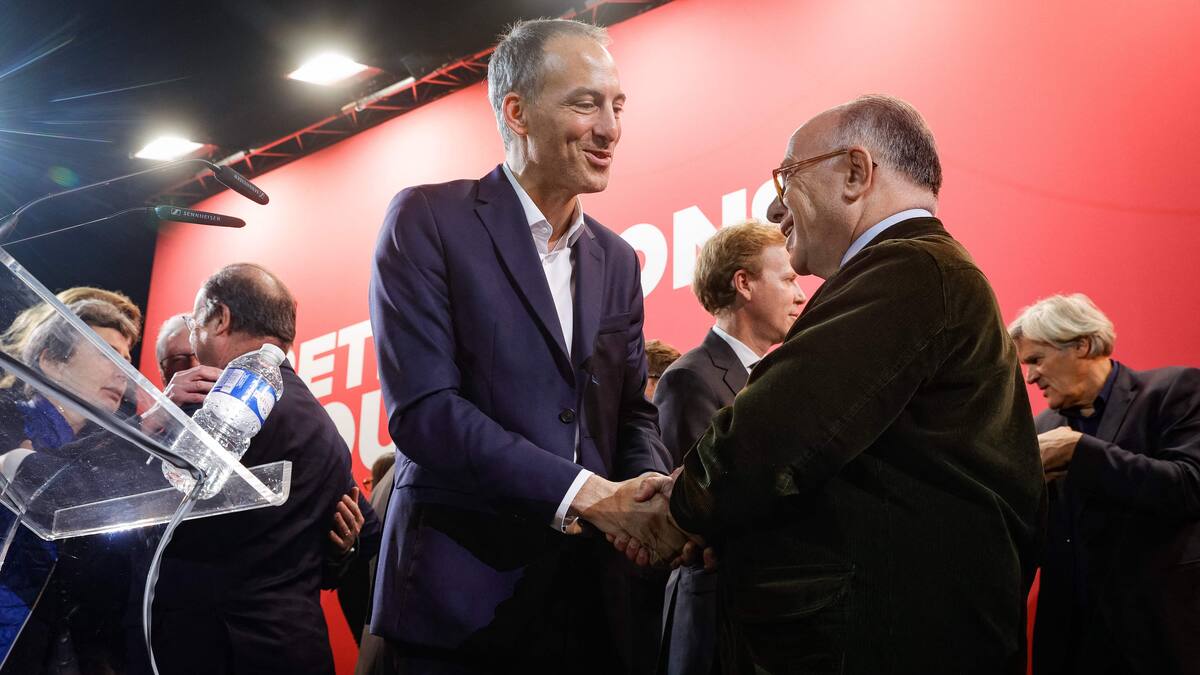 Rassemble la social-démocratie: Raphaël Glucksmann et Bernard Cazeneuve ...