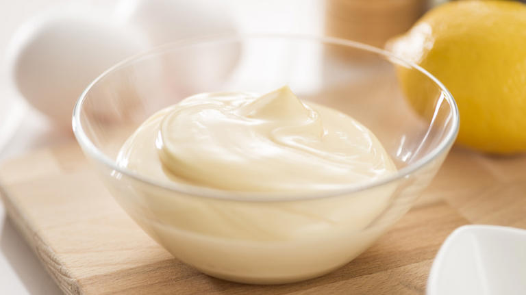 What Brand Of Mayonnaise Does Subway Use?