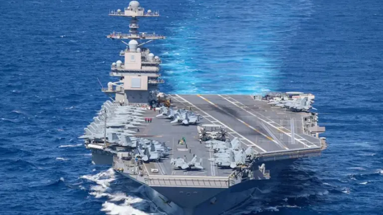 Así es el USS Gerald R. Ford, el portaaviones más grande del mundo que ...