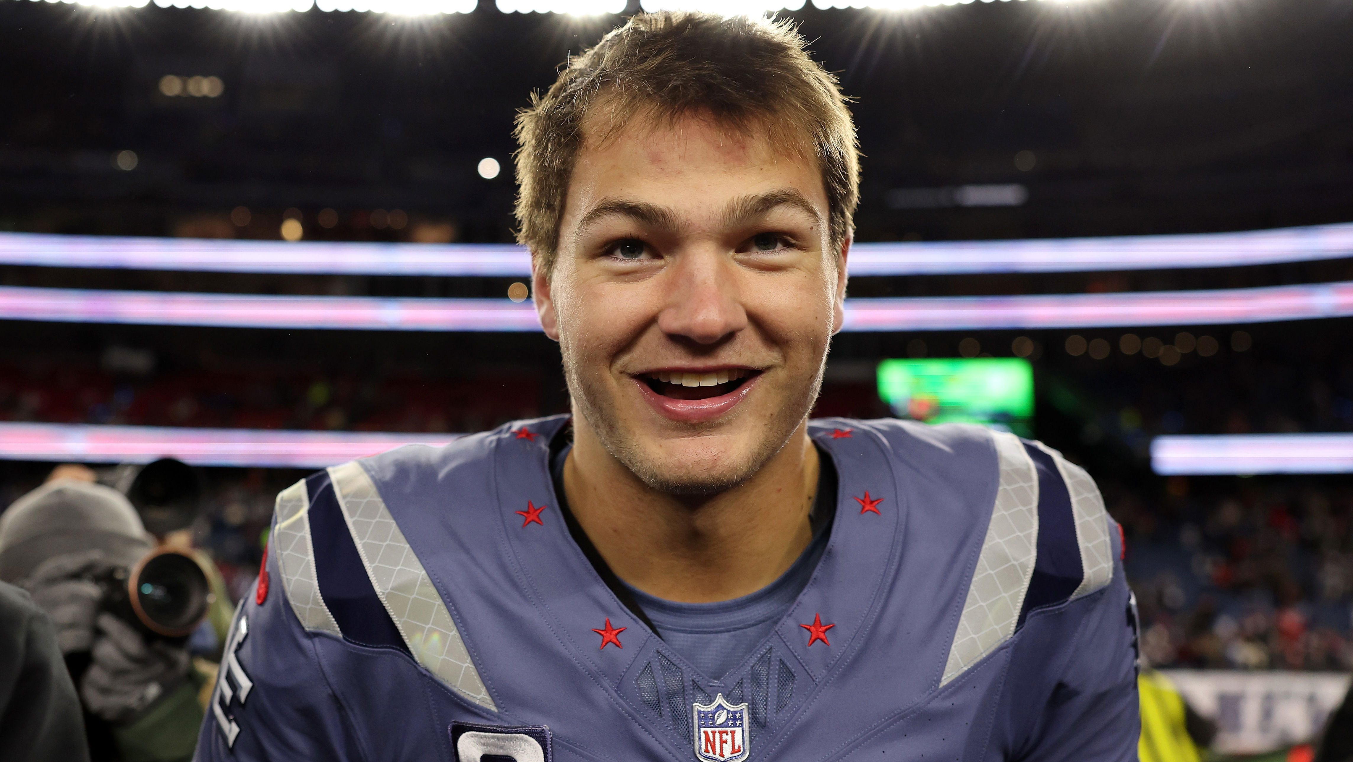 Patriots QB Drake Maye Gets MVP Warning