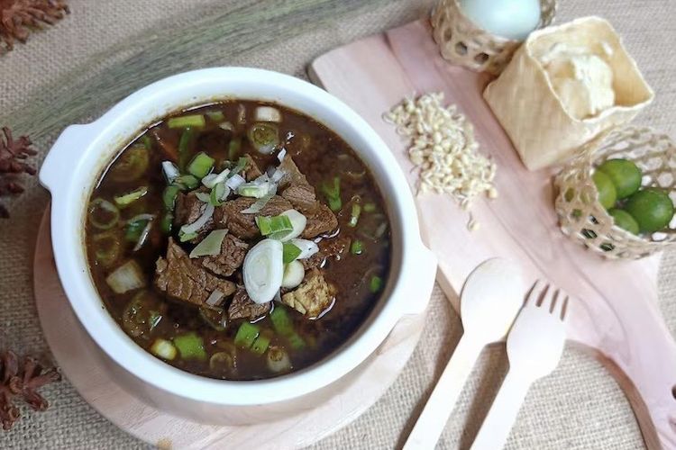 Pecinta Rawon Wajib Coba! Ini Daftar 10 Pecel Rawon Enak di Surabaya