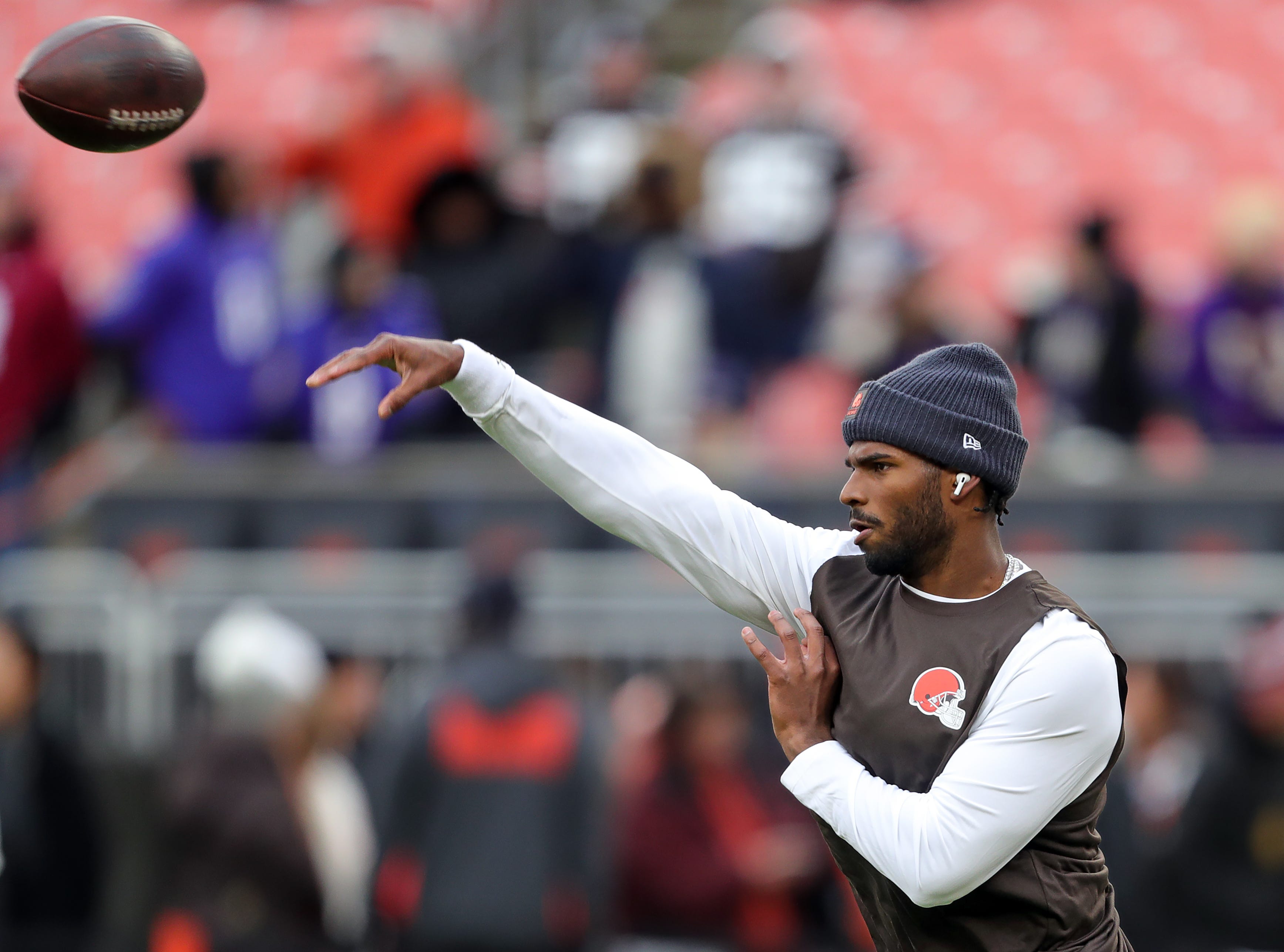 Browns' Shedeur Sanders in position to start, adding intrigue to dud of ...