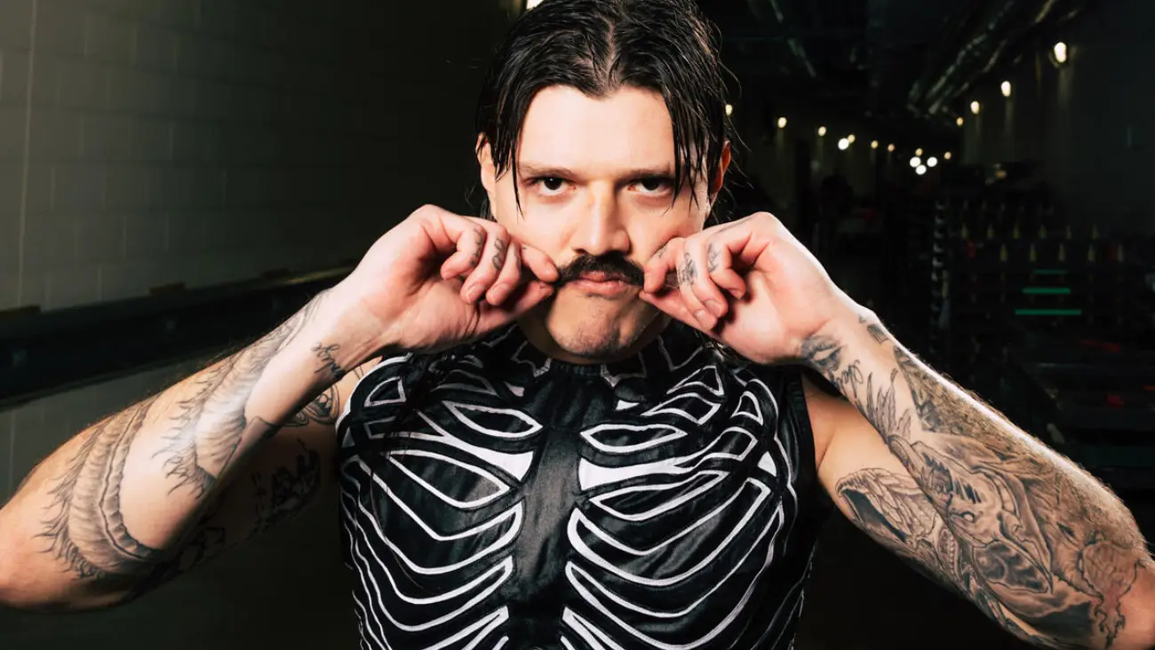 Dominik Mysterio compara su derrota ante John Cena con la de América vs ...