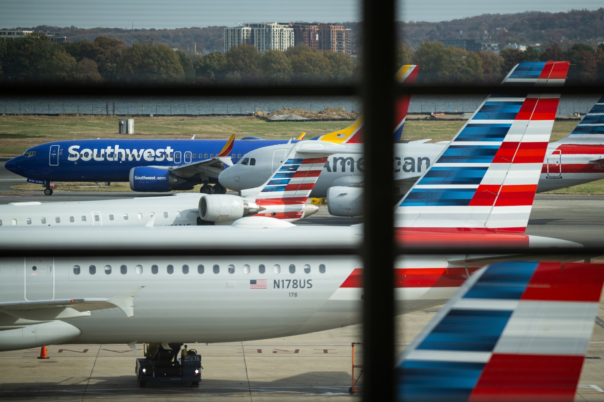 FAA Lifts All Remaining Flight Cuts Imposed During Shutdown