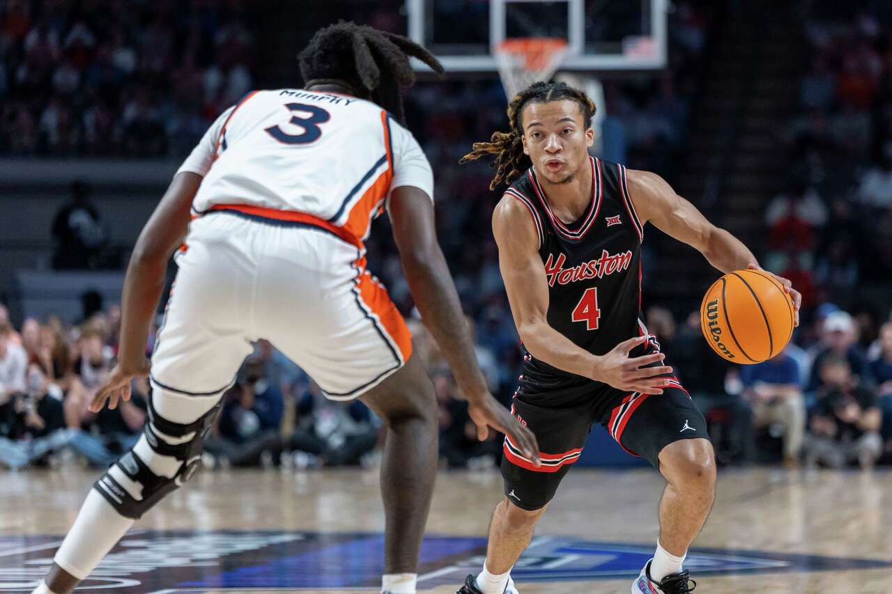 Top-ranked UH stands tall in final seconds to hold off No. 22 Auburn