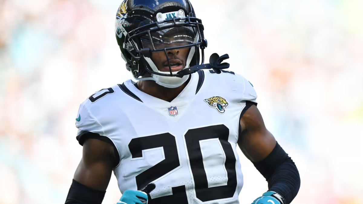 NFL: Jalen Ramsey Ejected for Punching Ja'Marr Chase After Spitting ...
