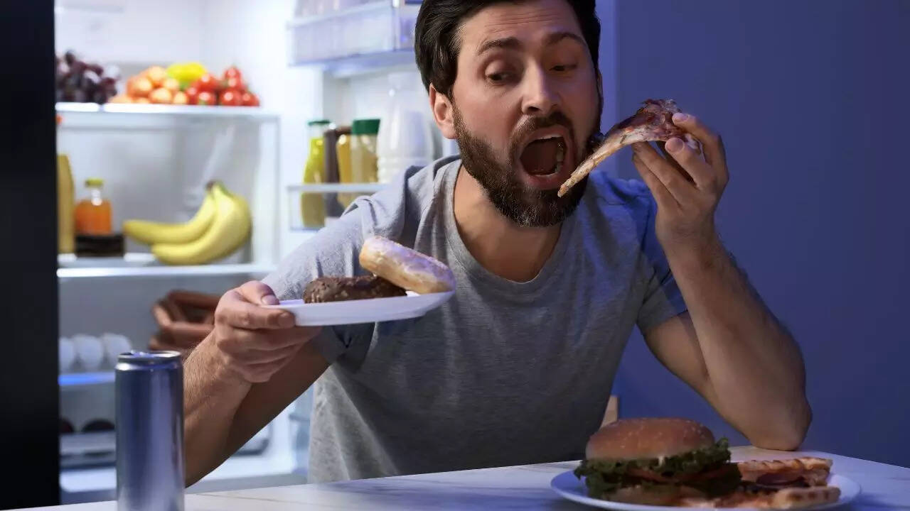 Why you wake up hungry: Common causes and how to stop nighttime hunger