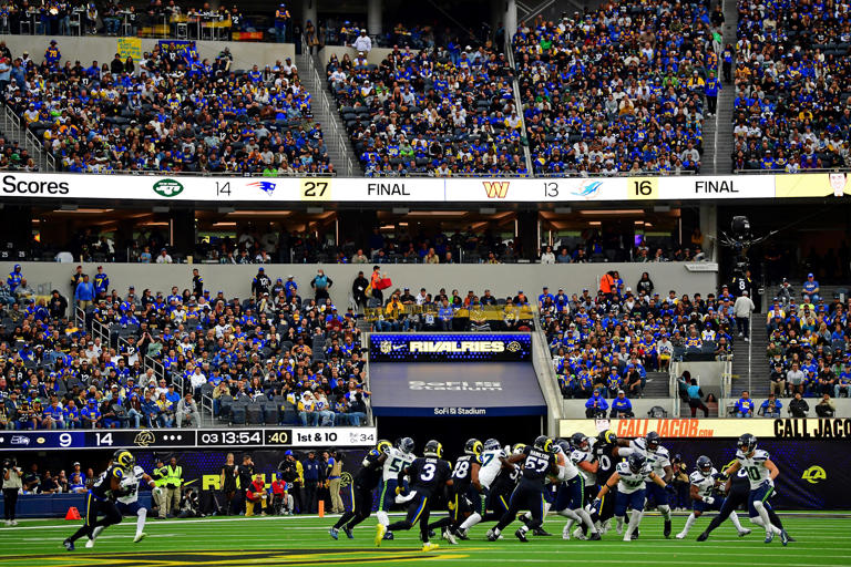 Rams broke an attendance record at SoFi Stadium in win vs. Seahawks