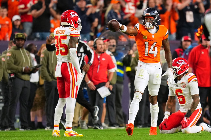 Thursday night football: Denver Broncos at Kansas City Chiefs: Channel ...