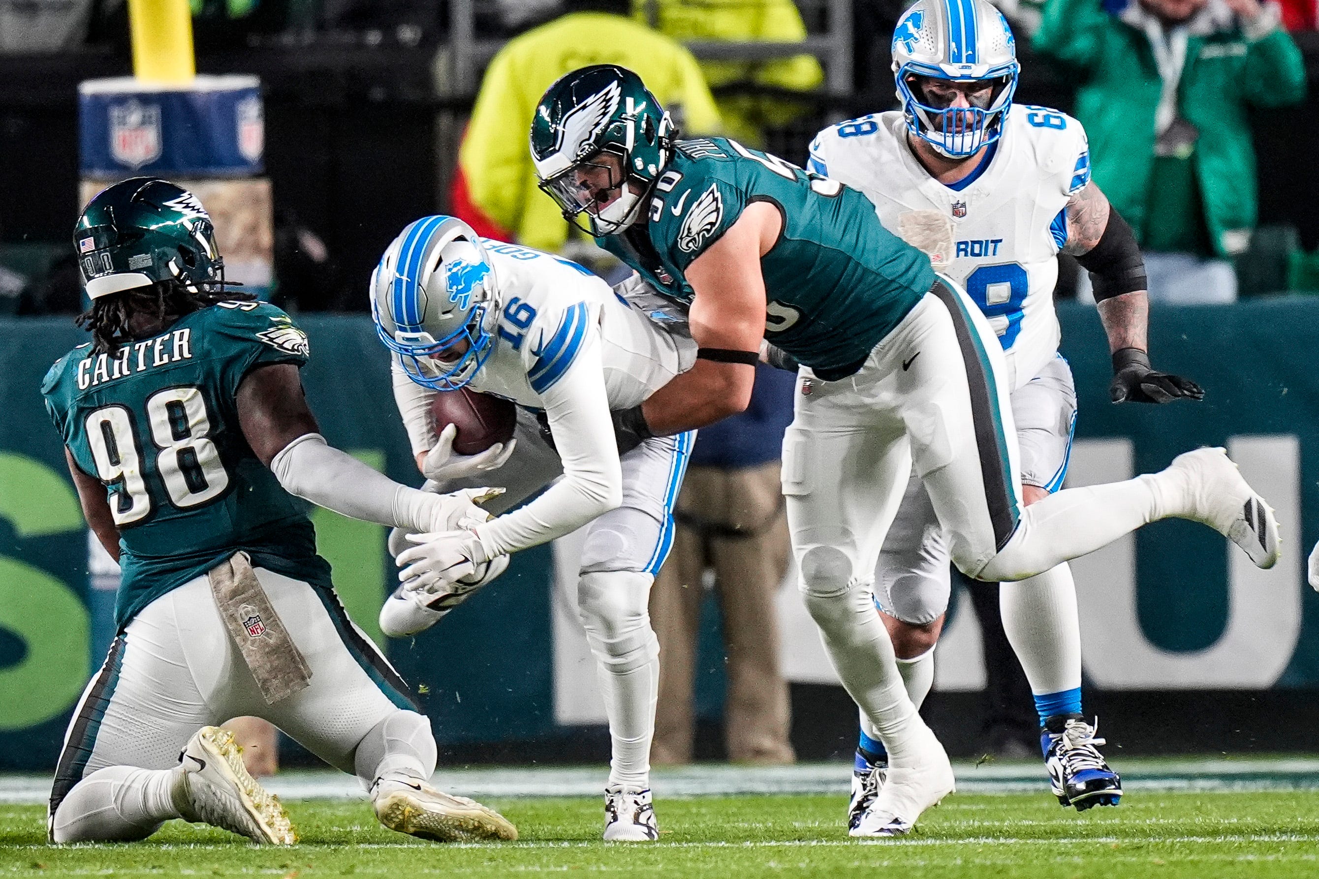 Lions offense bullied by Eagles in 16-9 loss to drop out of NFC playoffs