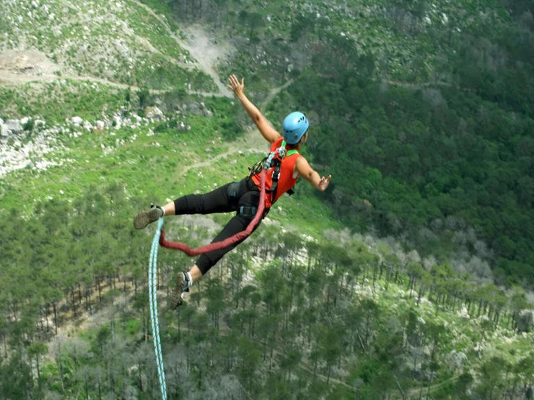 Viral Rishikesh bungee jump accident: Rope breaks mid-air, tourist ...