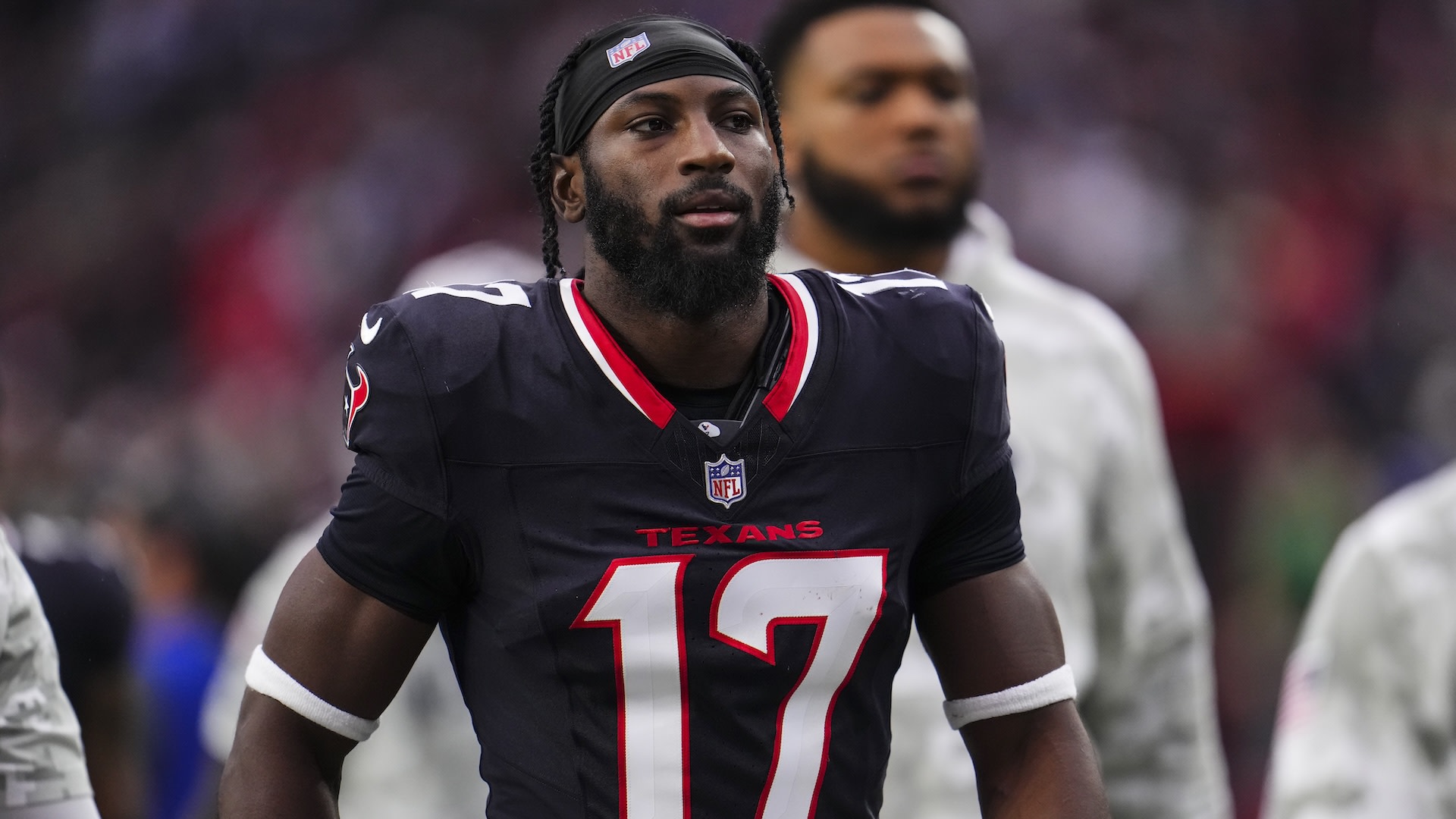 NFL Cornerback Kris Boyd Shot, Reportedly in Critical Condition