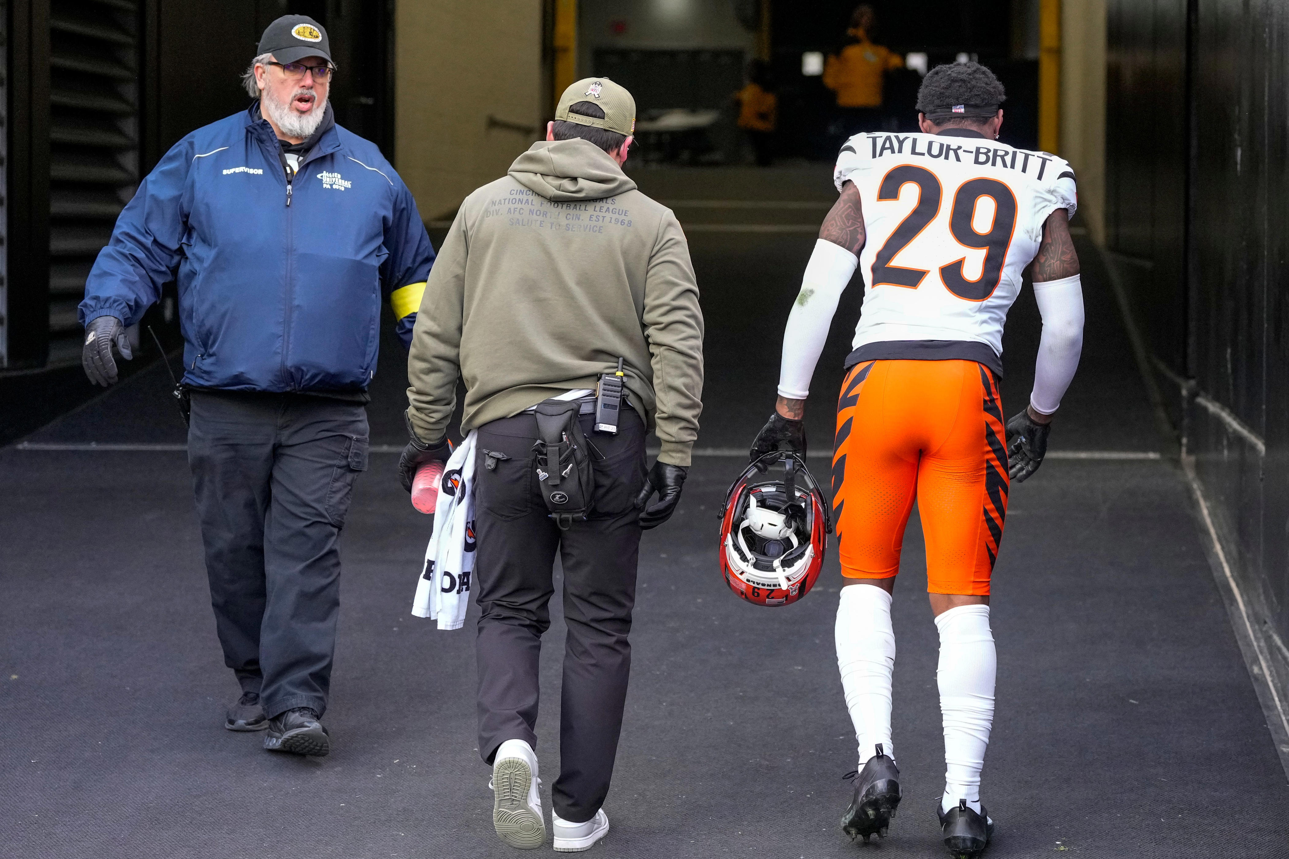 Bengals defensive back Cam Taylor-Britt has Lisfranc injury, may ...