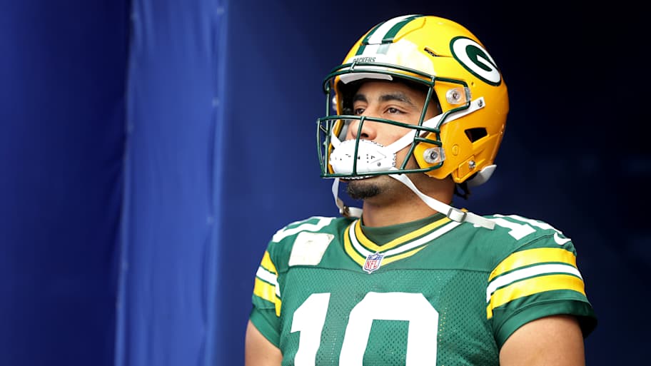 Latest Jordan Love injury updates after Packers QB exits vs. Giants