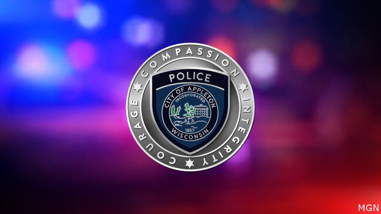 Appleton police officer hit by suspected drunk driver in parking lot