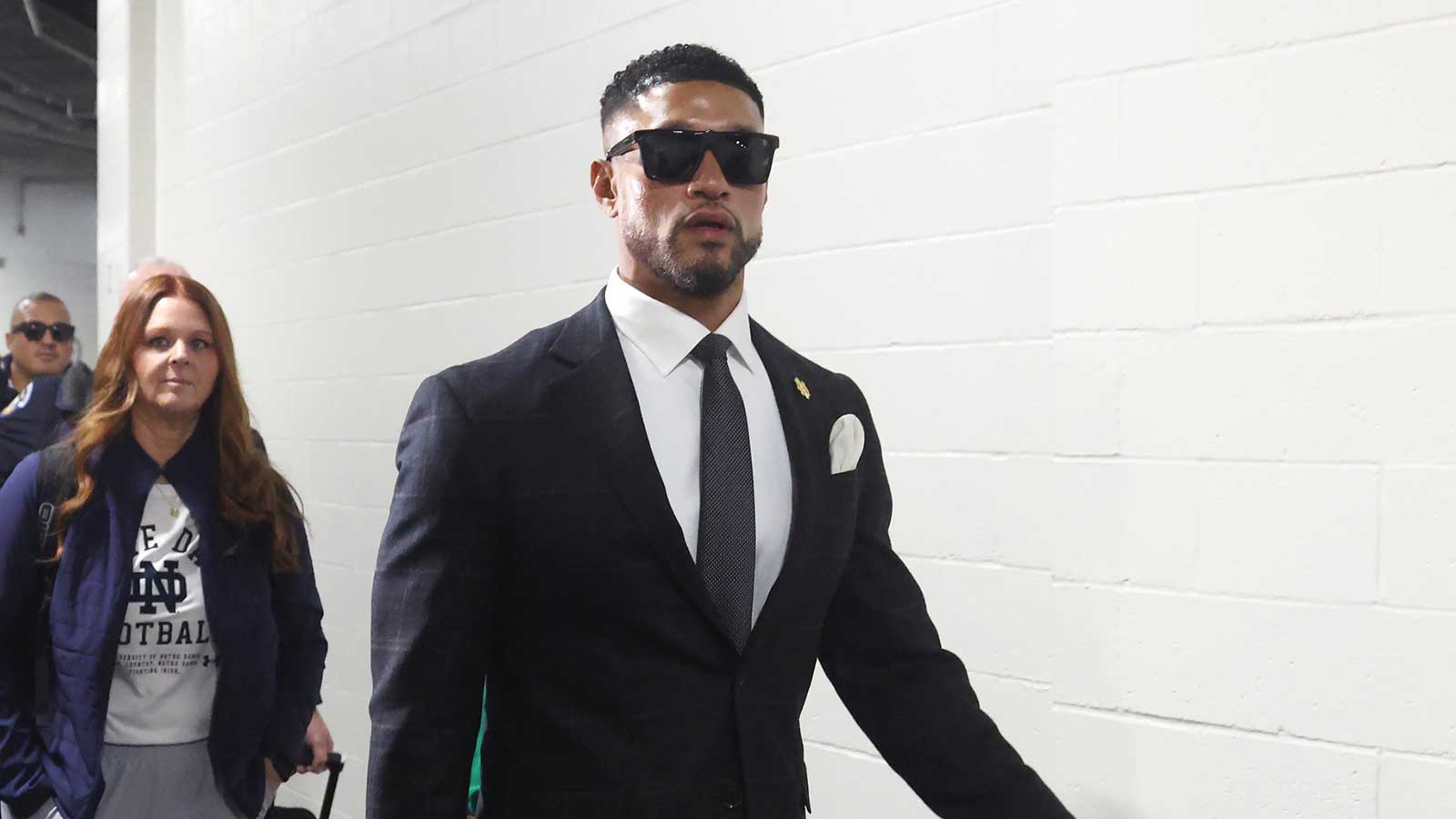 Notre Dame HC Marcus Freeman’s smirk says it all after stiffing Pat ...