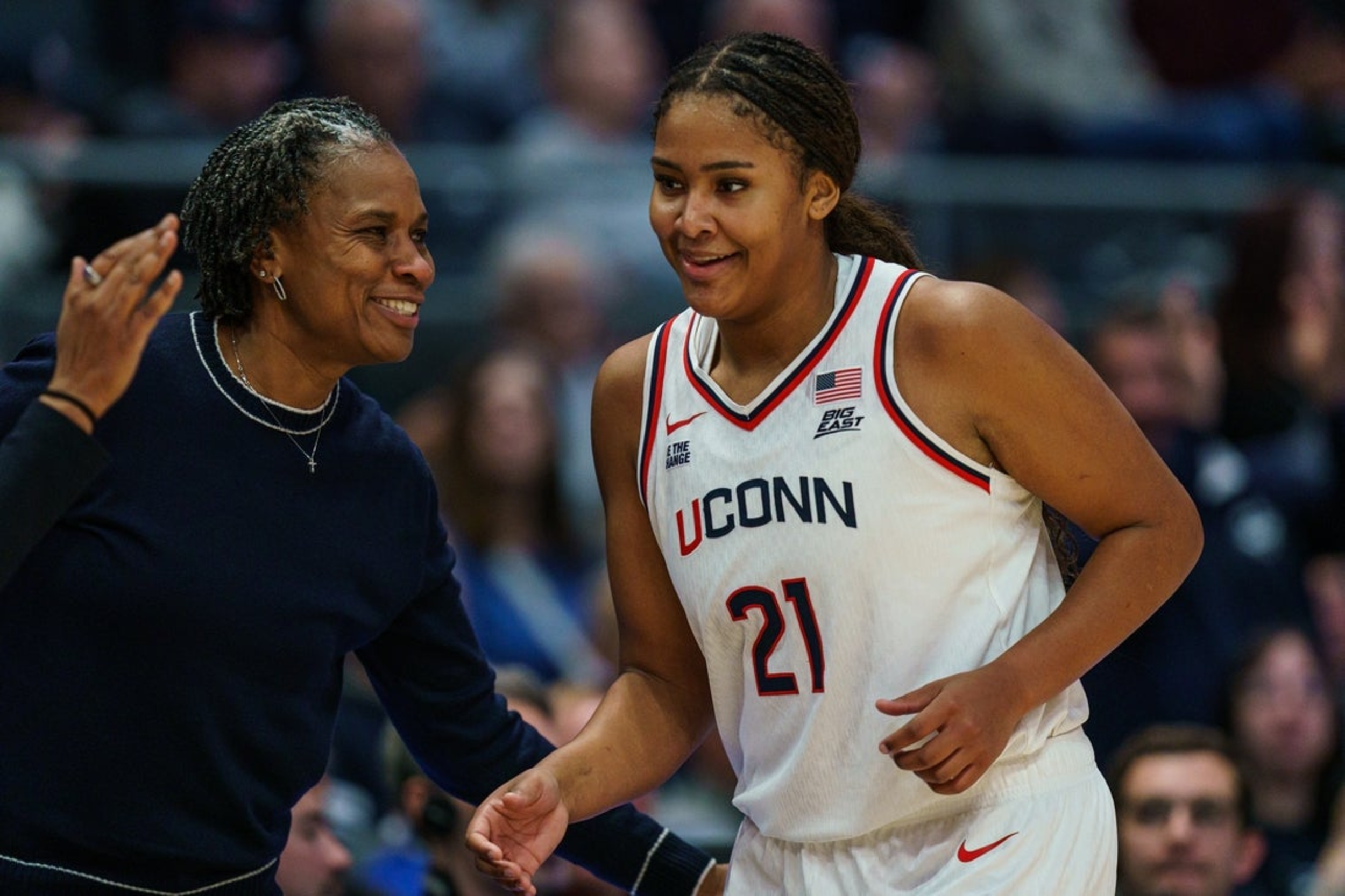 Sarah Strong stuffs stat sheet as No. 1 UConn drubs Ohio State
