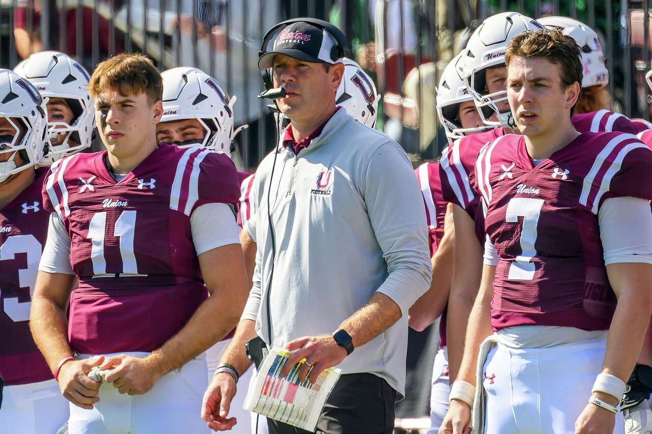Union football learns first-round opponent for Division III playoffs