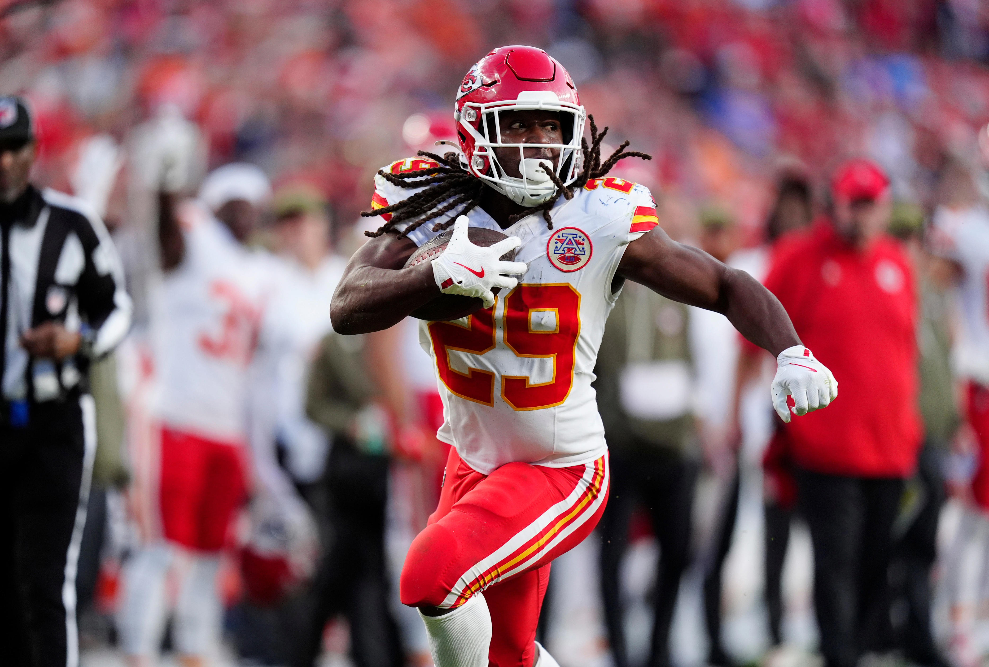 Chiefs vs. Broncos: Kareem Hunt scores rushing touchdown to even score ...