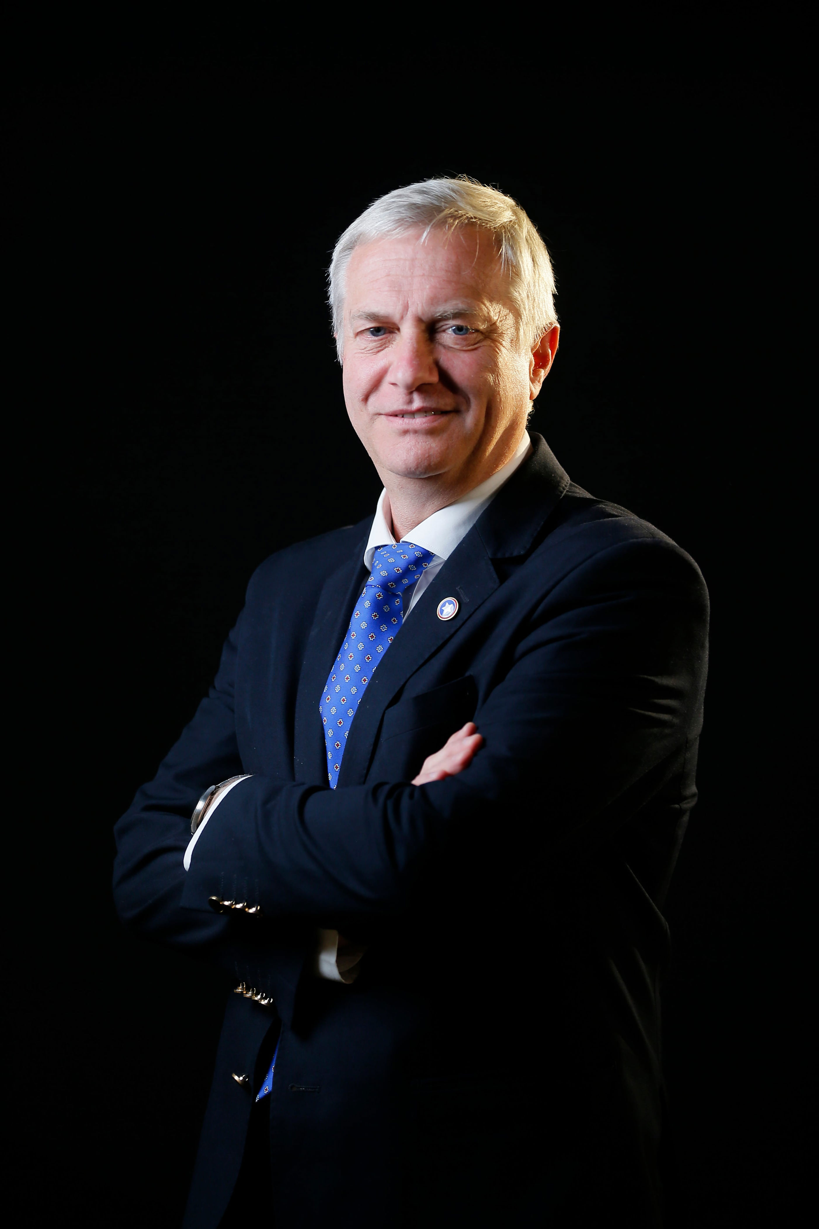 Kast logra pasar a segunda vuelta: se enfrentará con Jara el 14 de ...