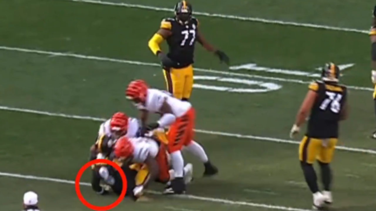 Did Aaron Rodgers Get Hurt? What We Know About Steelers Quarterback's Exit