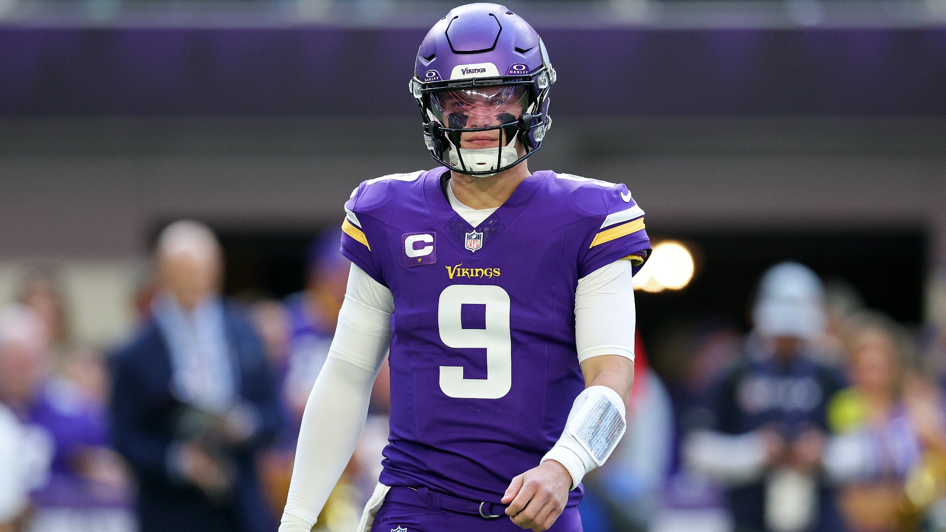 Vikings Pressed to Replace J.J. McCarthy for Two QB Options