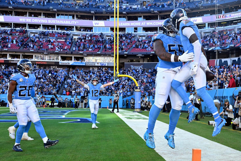 Davis Mills leads Texans to 16-13 win over Titans on Wright's game ...