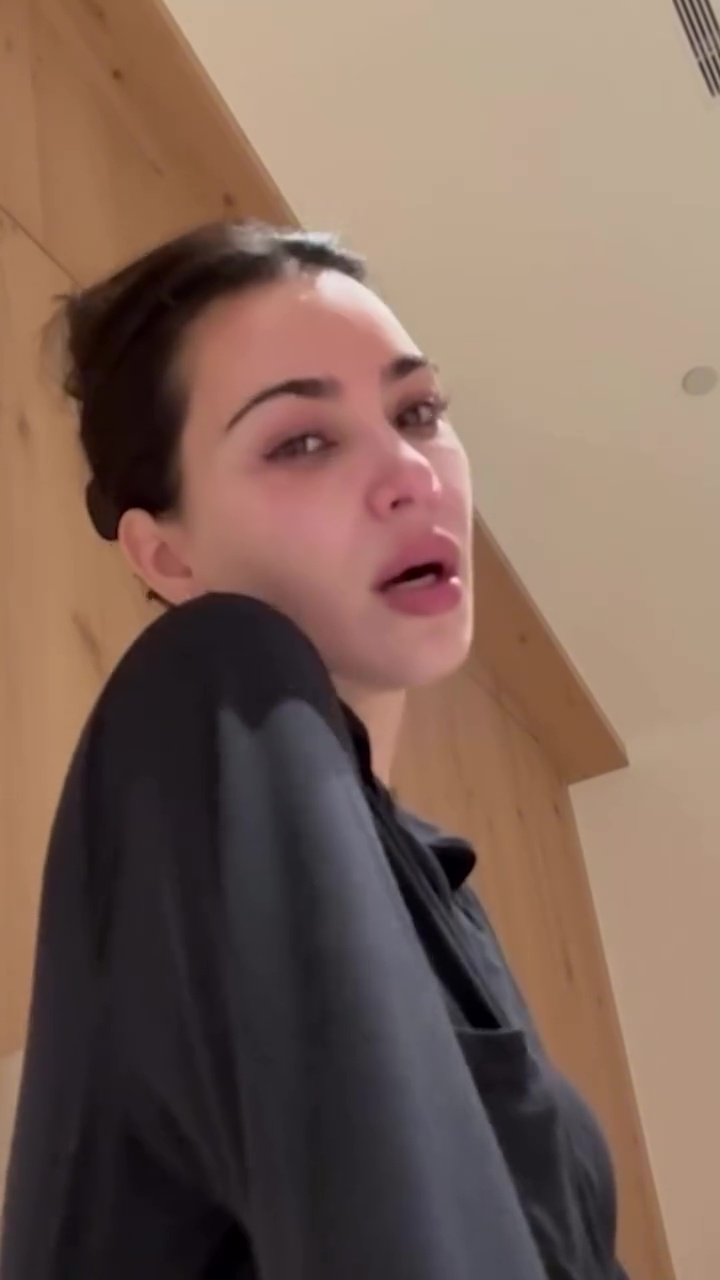 Watch Kim Kardashian break down in tears while studying for bar exam ...