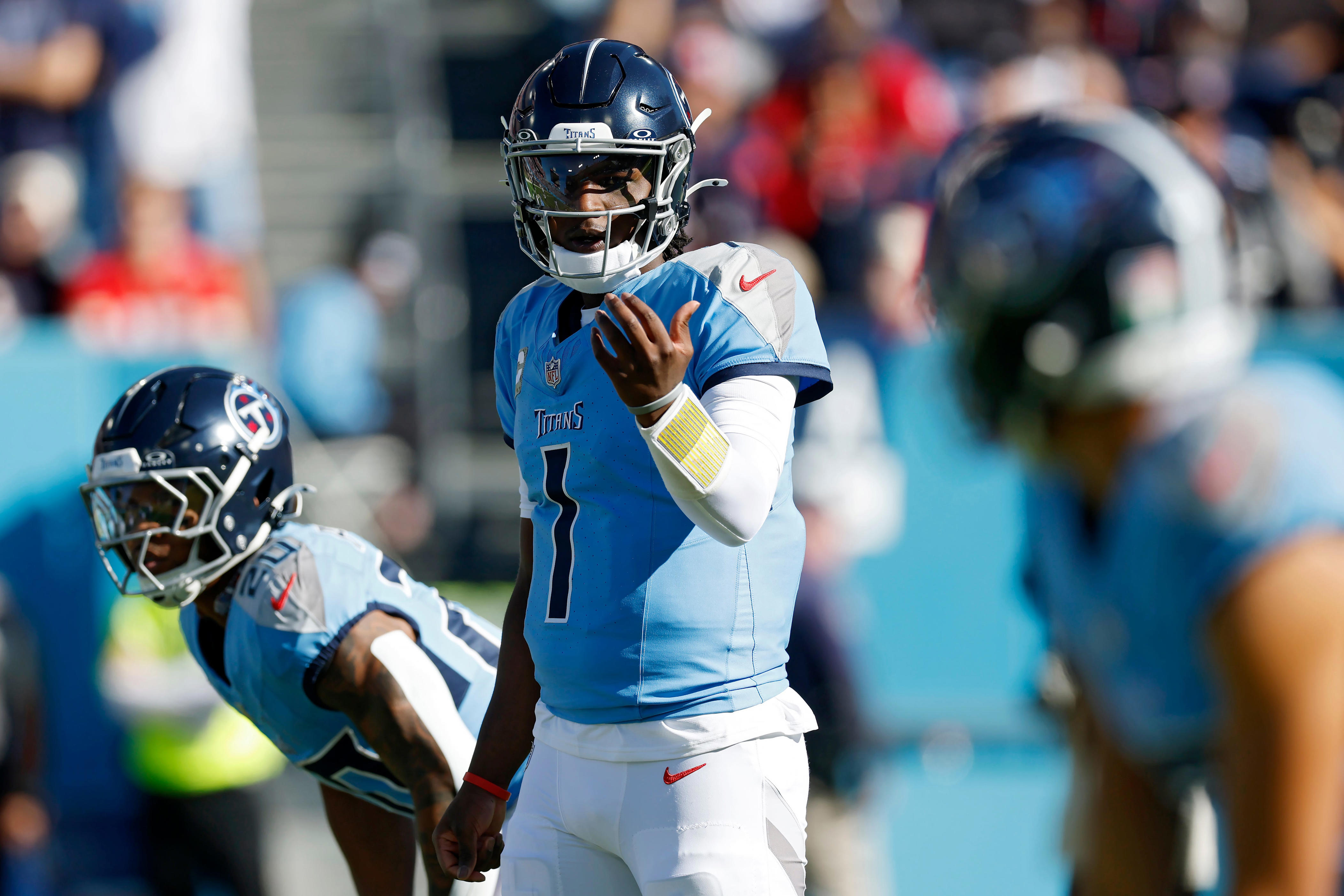 Tennessee Titans fall to Houston Texans, 16-13: Here's how fans reacted