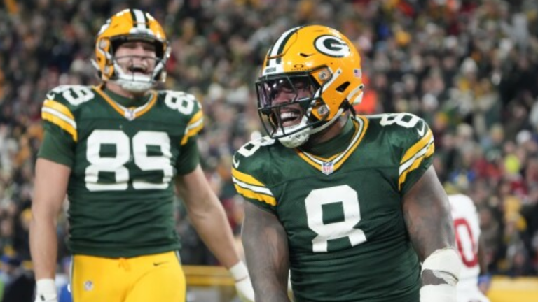 Did Aaron Rodgers Get Hurt? What We Know About Steelers Quarterback's Exit