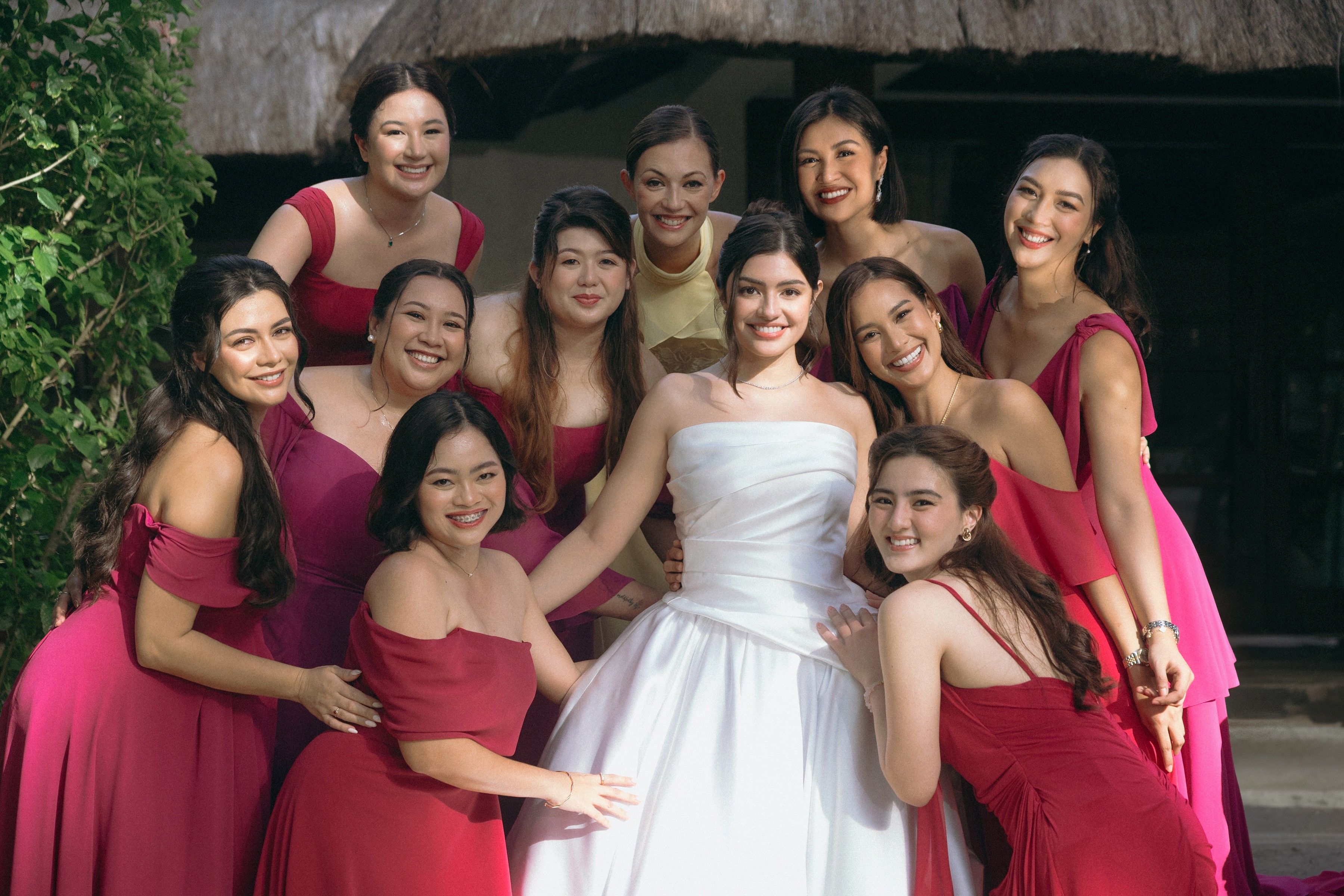 For Your Inspiration: Thia Thomalla and John Castelar's Ethereal Beach ...