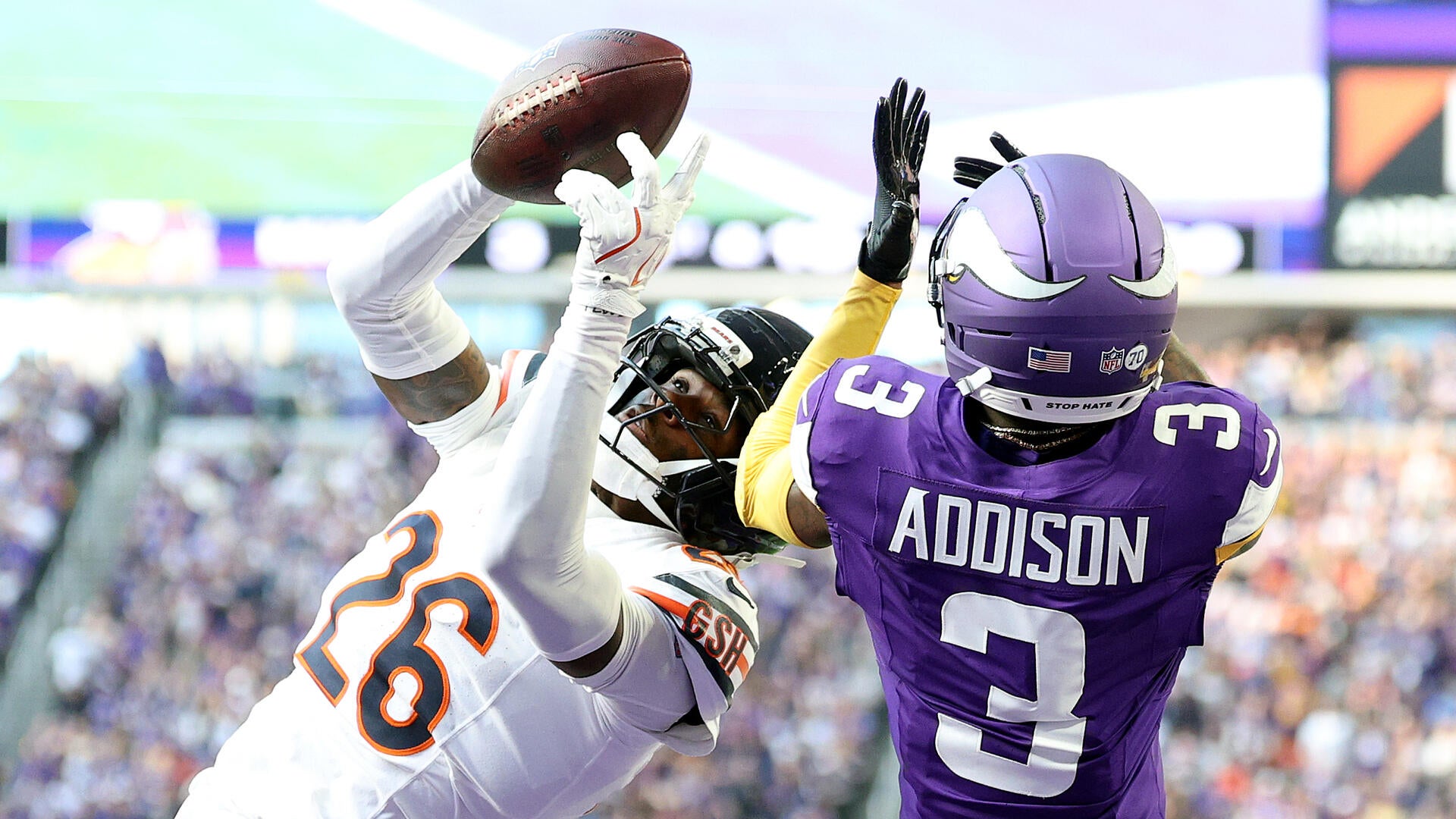 Bears' Nahshon Wright pays tribute to late coach John Beam with ...