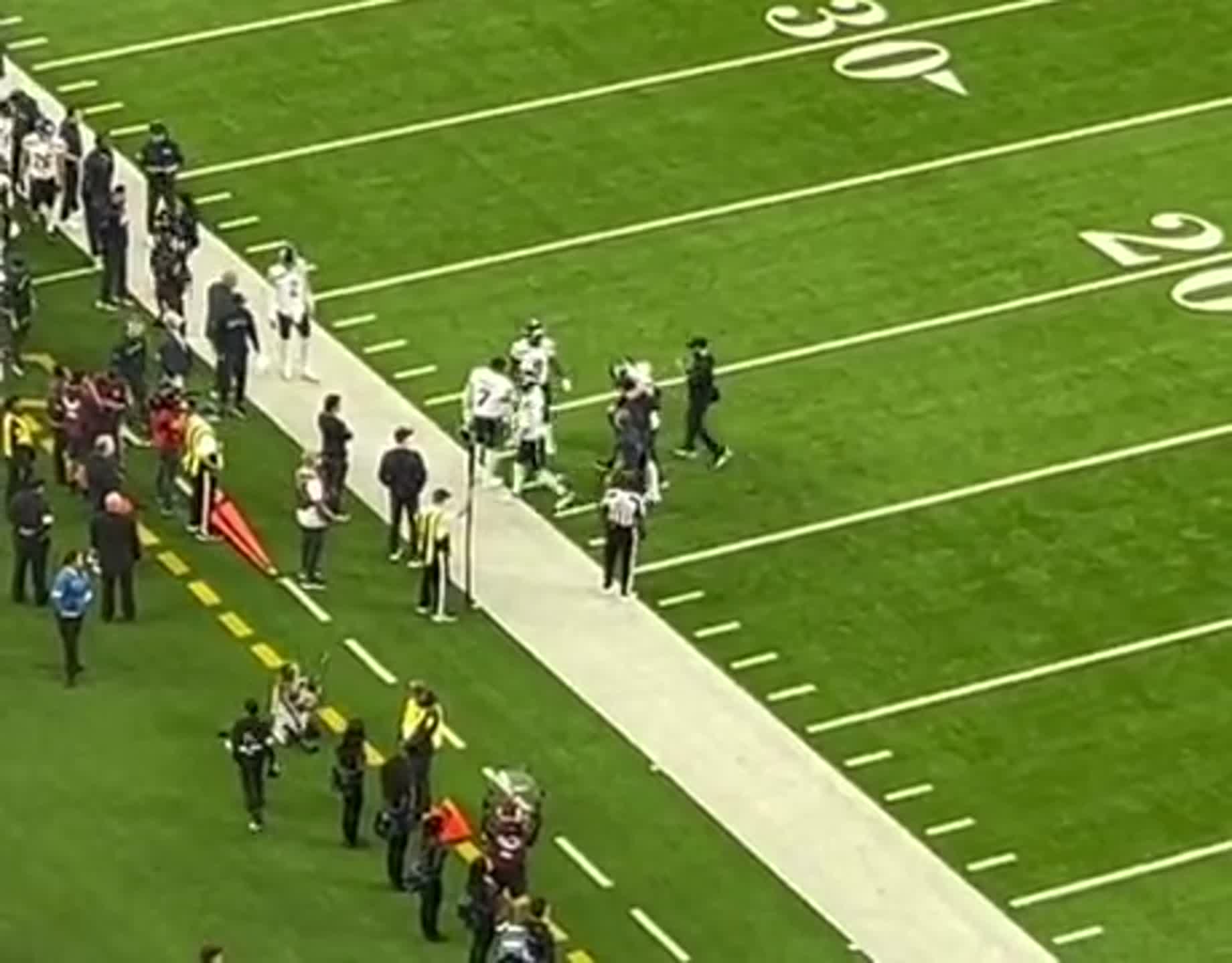 Latest on injury to Seahawks stud rookie Grey Zabel, as team leaves Los ...