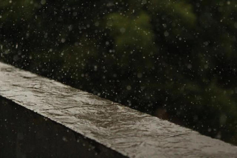 [NNA] 베트남 북부, 이슬비로 제습 가전 판매 급증