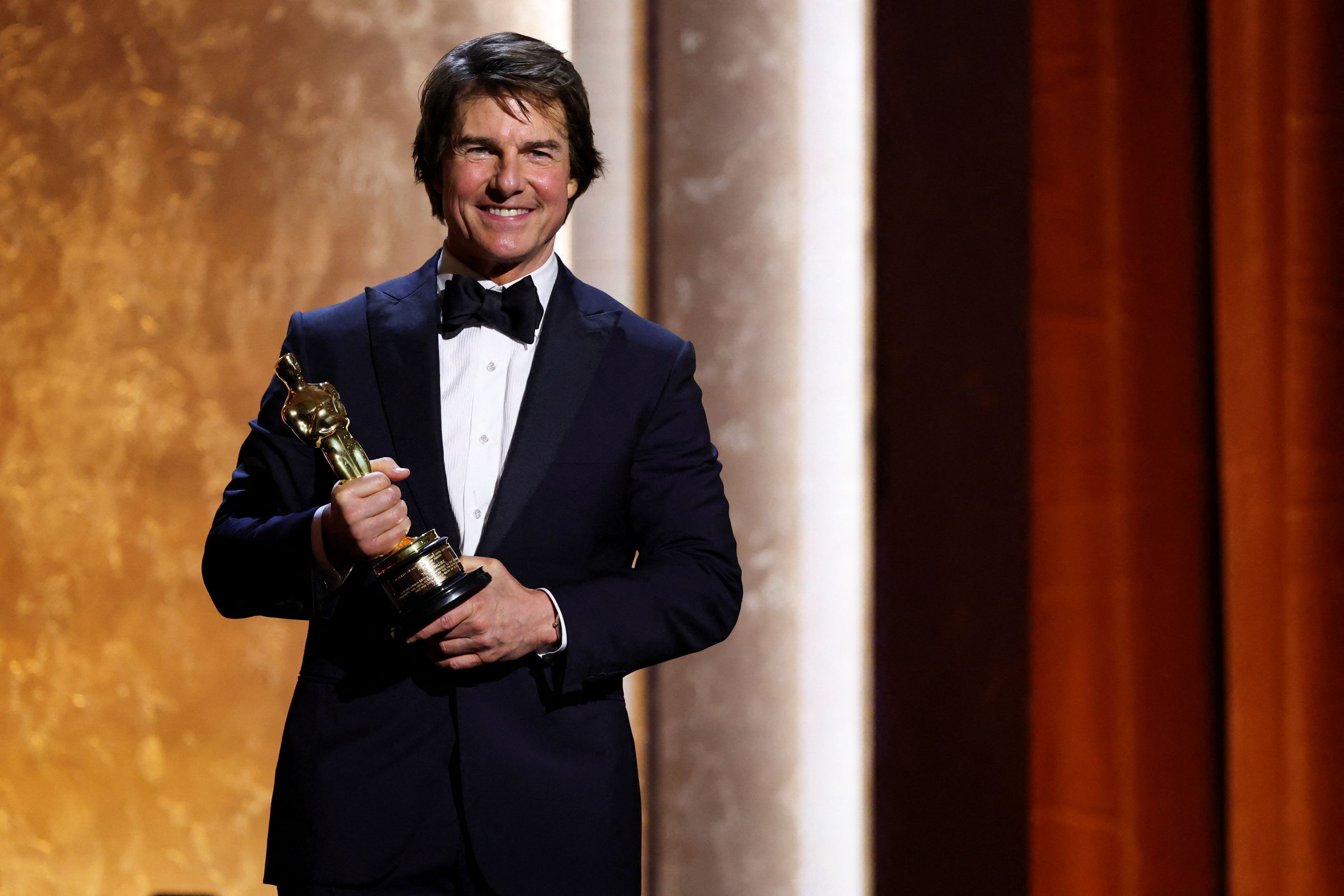 Tom Cruise, Dolly Parton, Debbie Allen, Wynn Thomas receive honorary Oscars