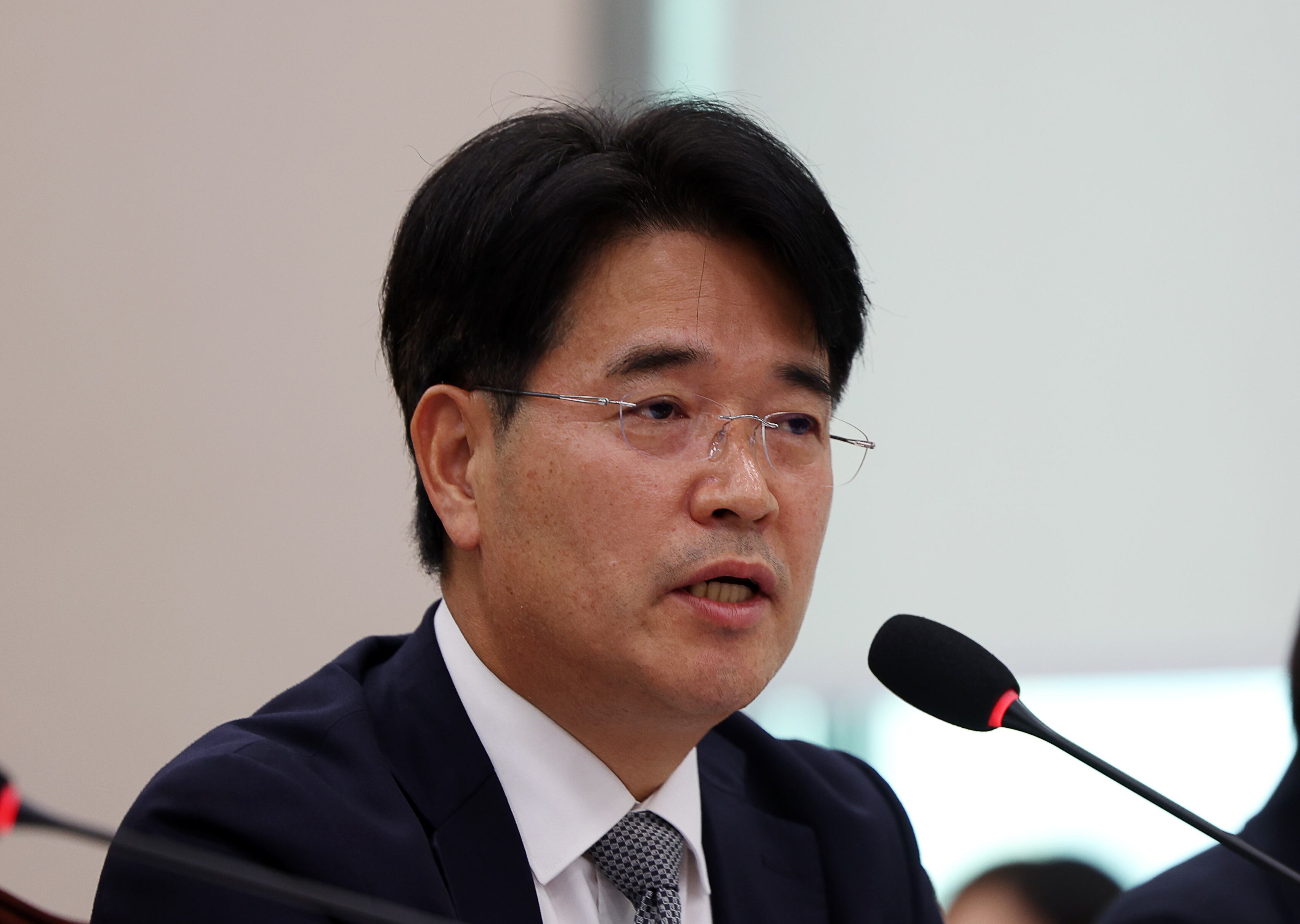 Prosecutors' Chiefs Resign Amid Government Demotion Plans