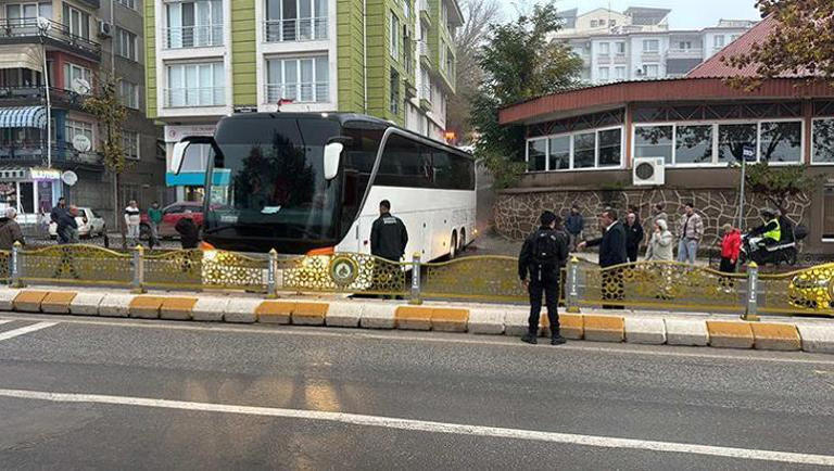 Edirne’de trafik felç oldu! Kaygan yolda kayan otobüs şehri kilitledi
