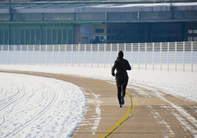 Correre quando fa freddo: abbigliamento e i 6 trucchi più utili