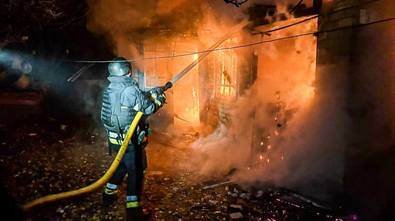 Russia attacks Ukraine with 2 Iskander missiles and over 100 UAVs: 17 ...