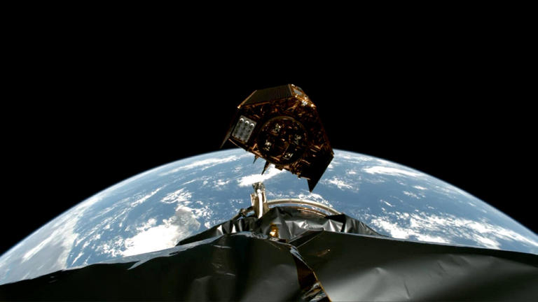 SpaceX launches second satellite to monitor sea level changes