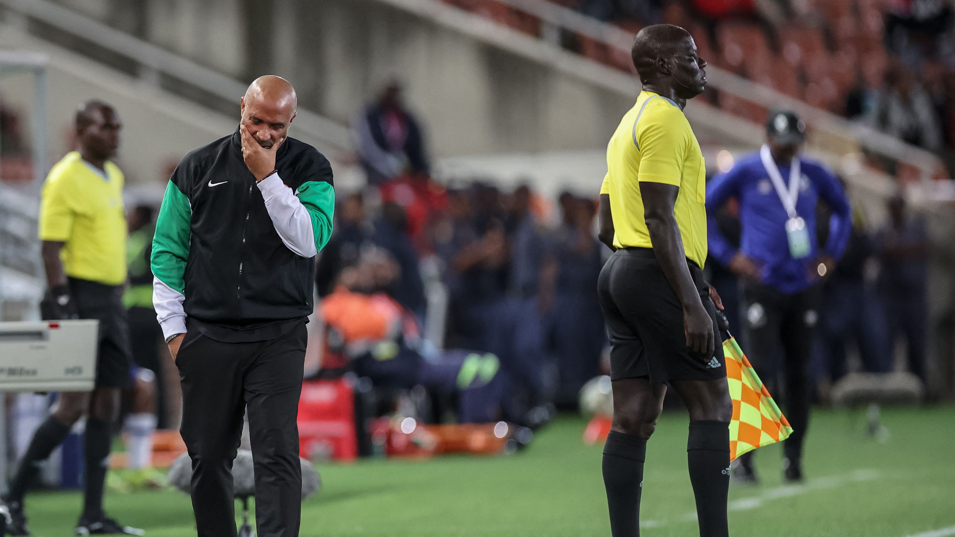 Woede bij Nigeria: bondscoach beschuldigt staf Congo van voodoo