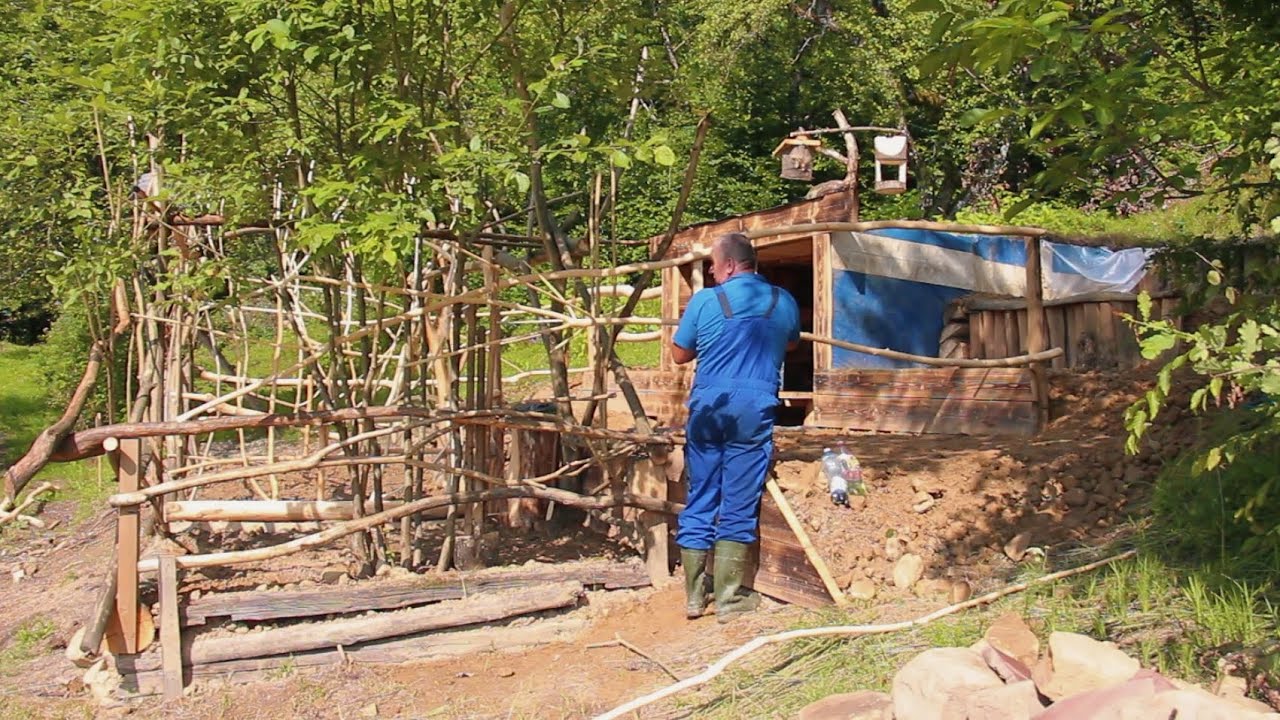 Construction alone: I am building a dugout bunker part 2