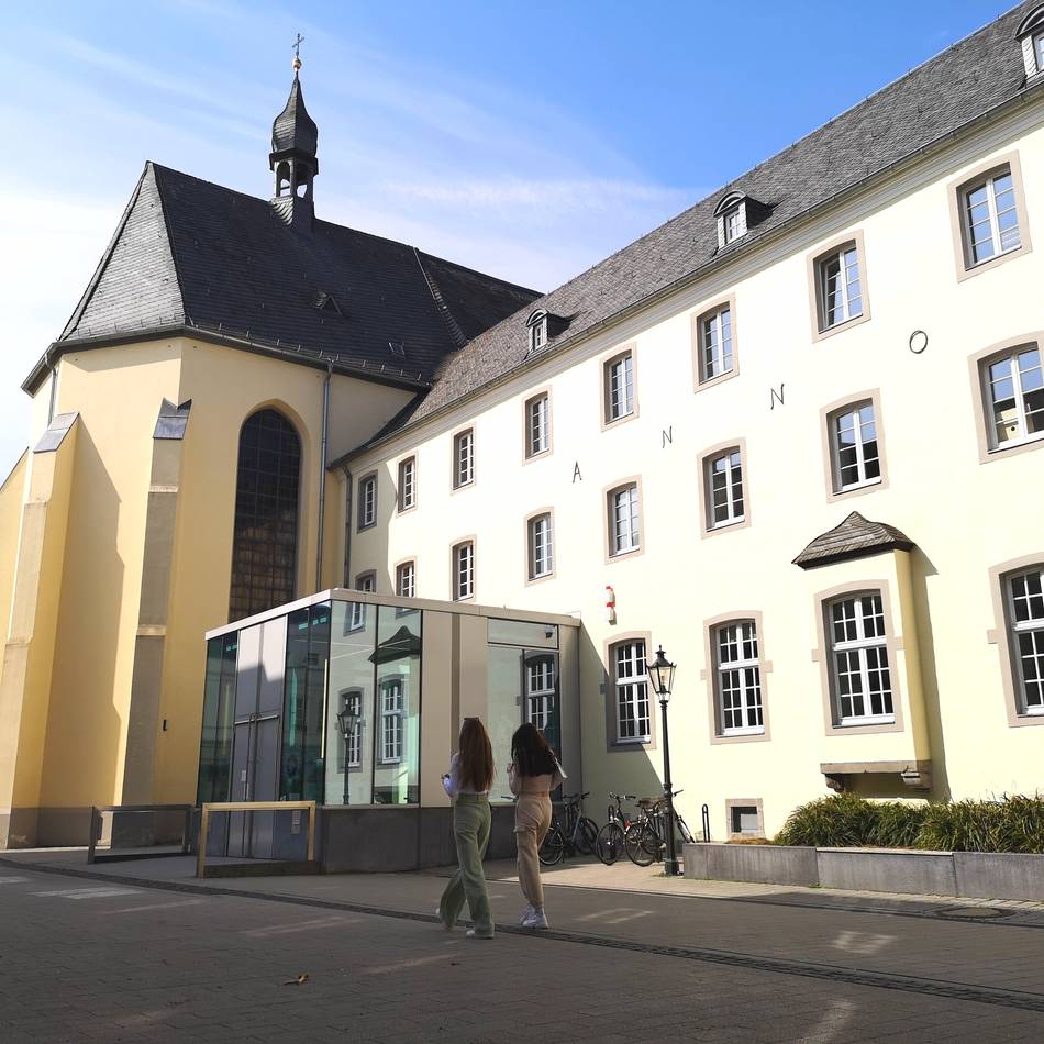 Stadtbibliothek lädt Kinder zu Lesungen am Freitag ein