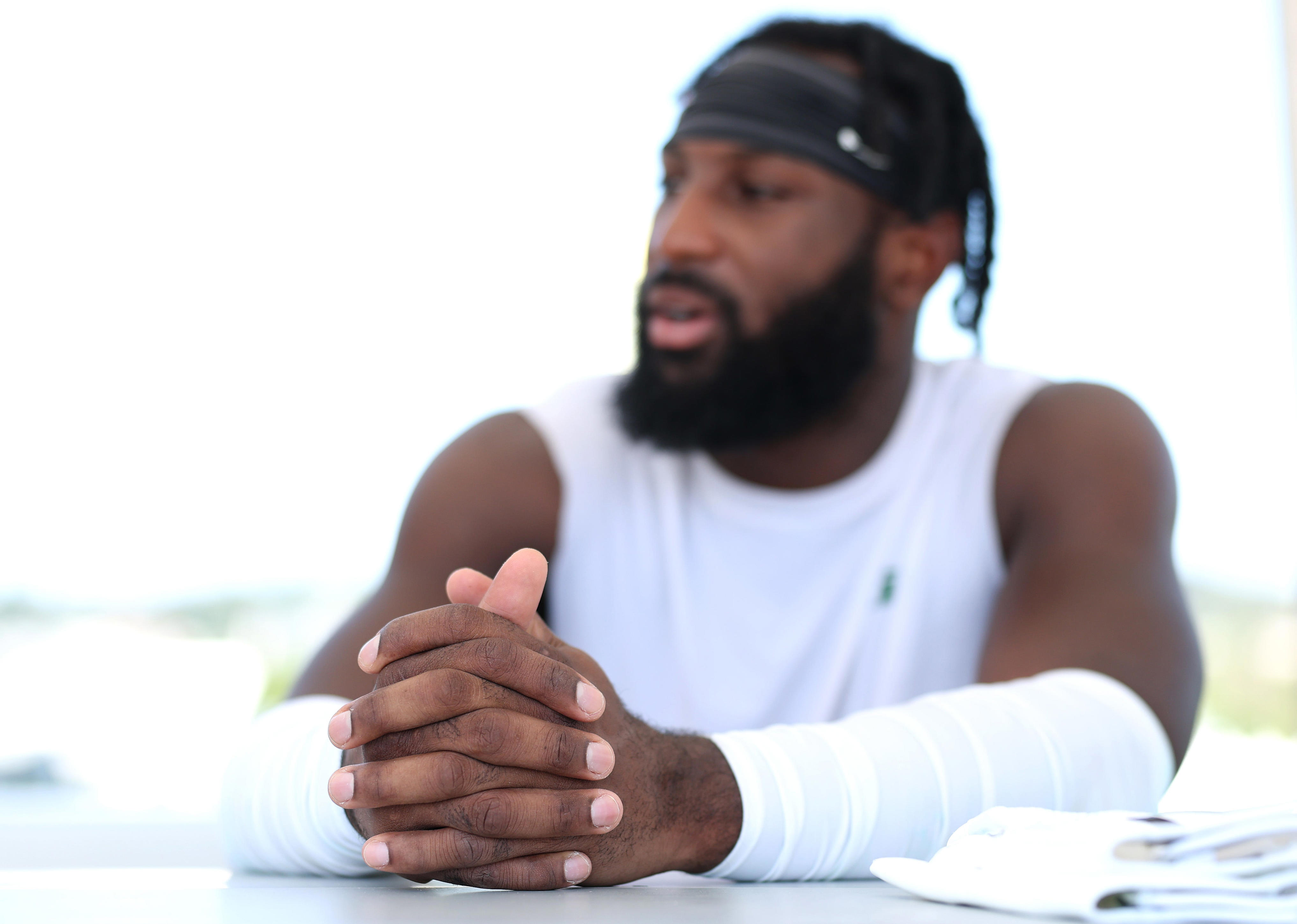 NYPD releases images of suspect in shooting of Jets’ Kris Boyd. What we ...